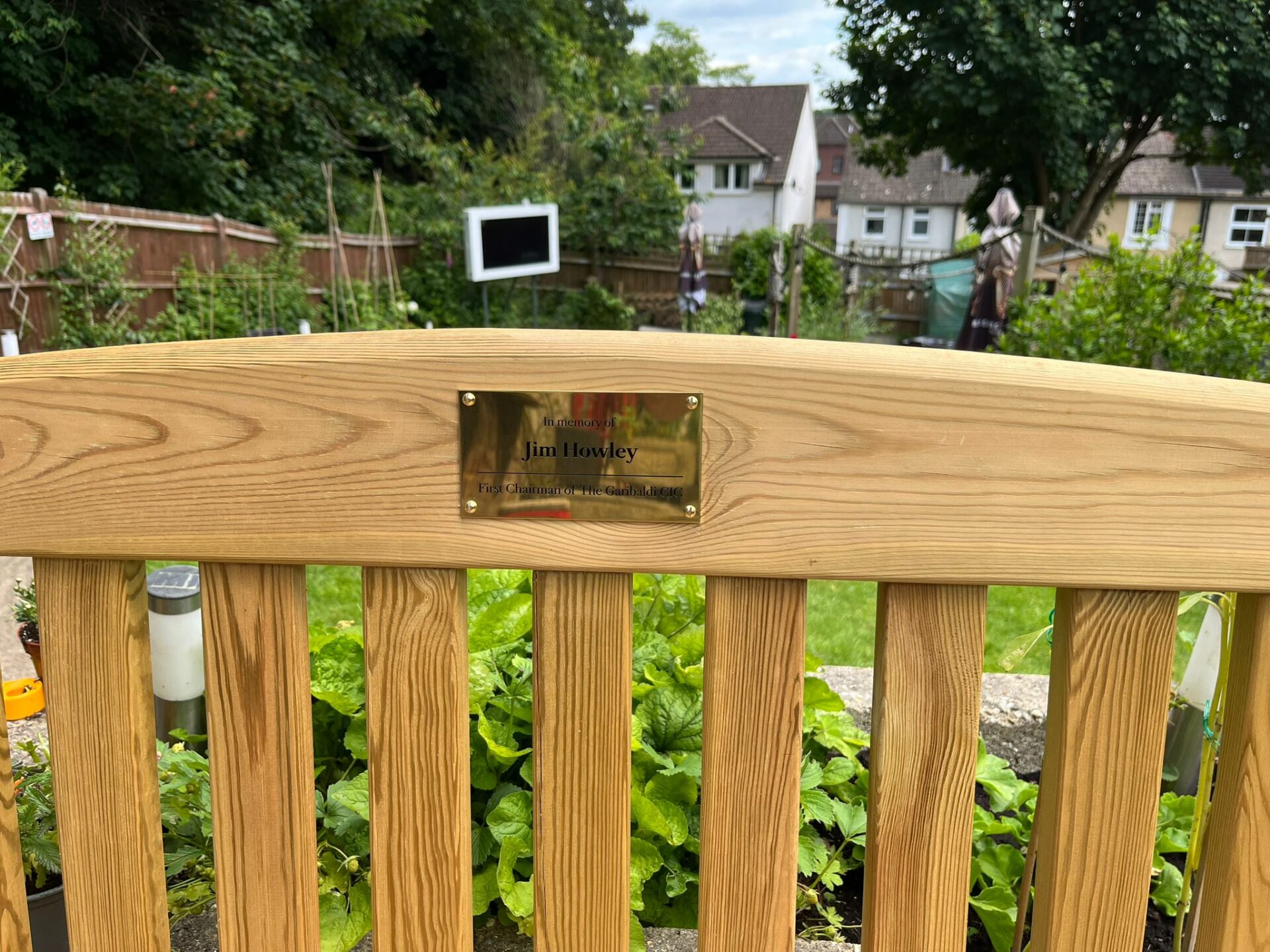 New Bench Dedicated to Jim Howley - The Garibaldi